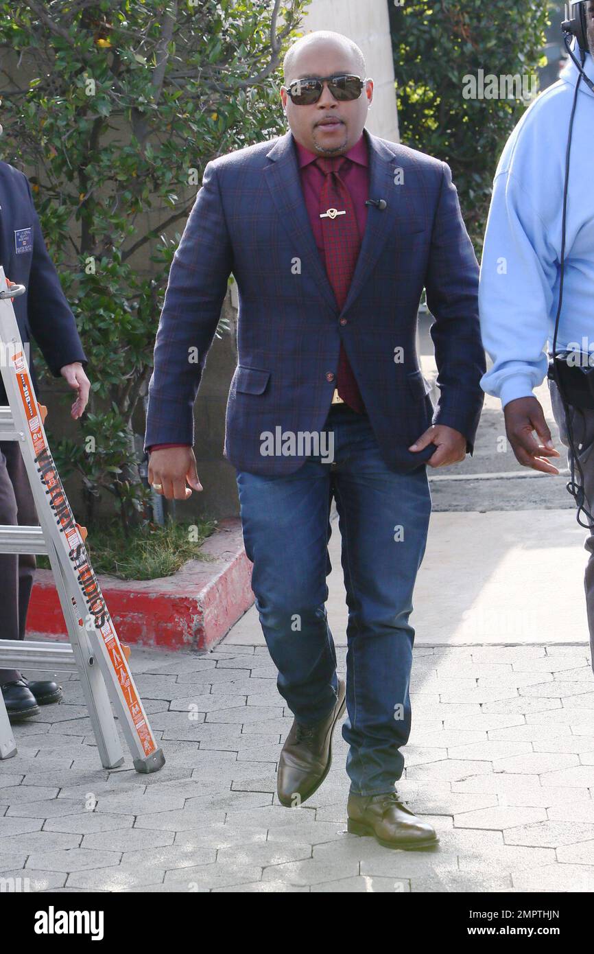 Daymond John shoots an interview for Extra at Universal Studios. Los ...