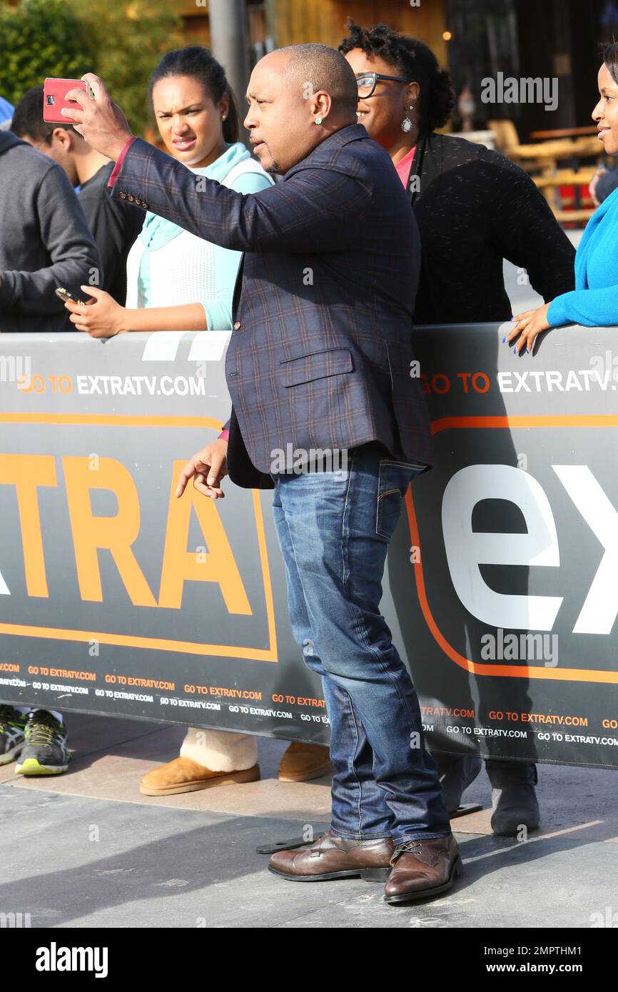 Daymond John shoots an interview for Extra at Universal Studios. Los ...
