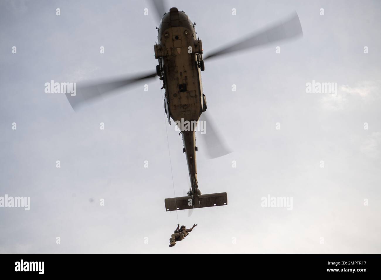 221117-N-EV253-2055 SAN DIEGO (Nov. 17, 2022) – A US Naval Aircewmen ...