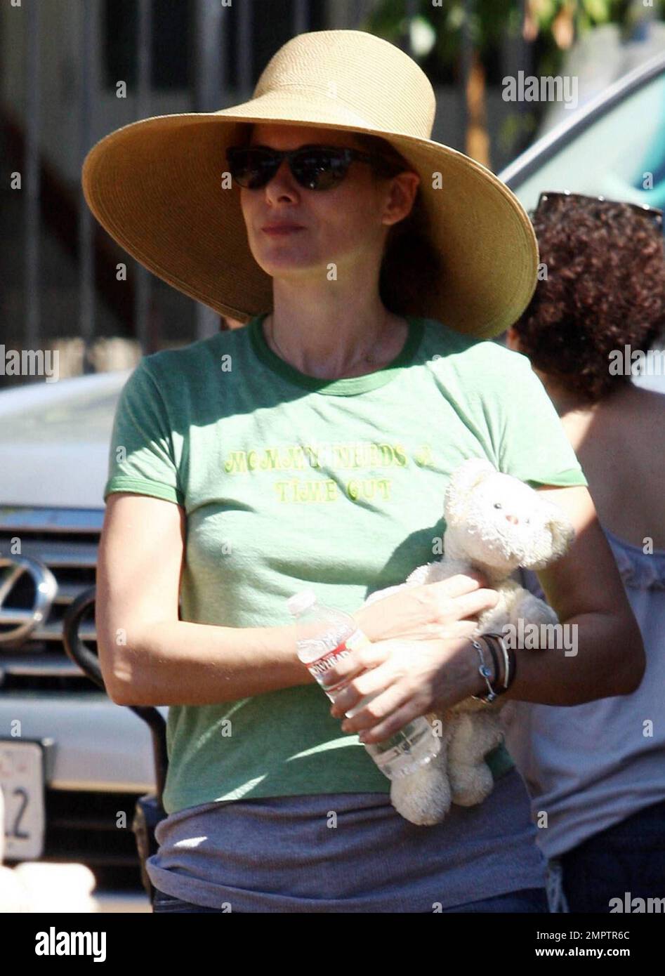Actress Debra Messing hunts for pumpkins at a West Hollywood pumpkin ...