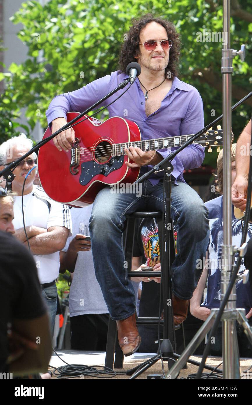 Def leppard set hi-res stock photography and images - Alamy