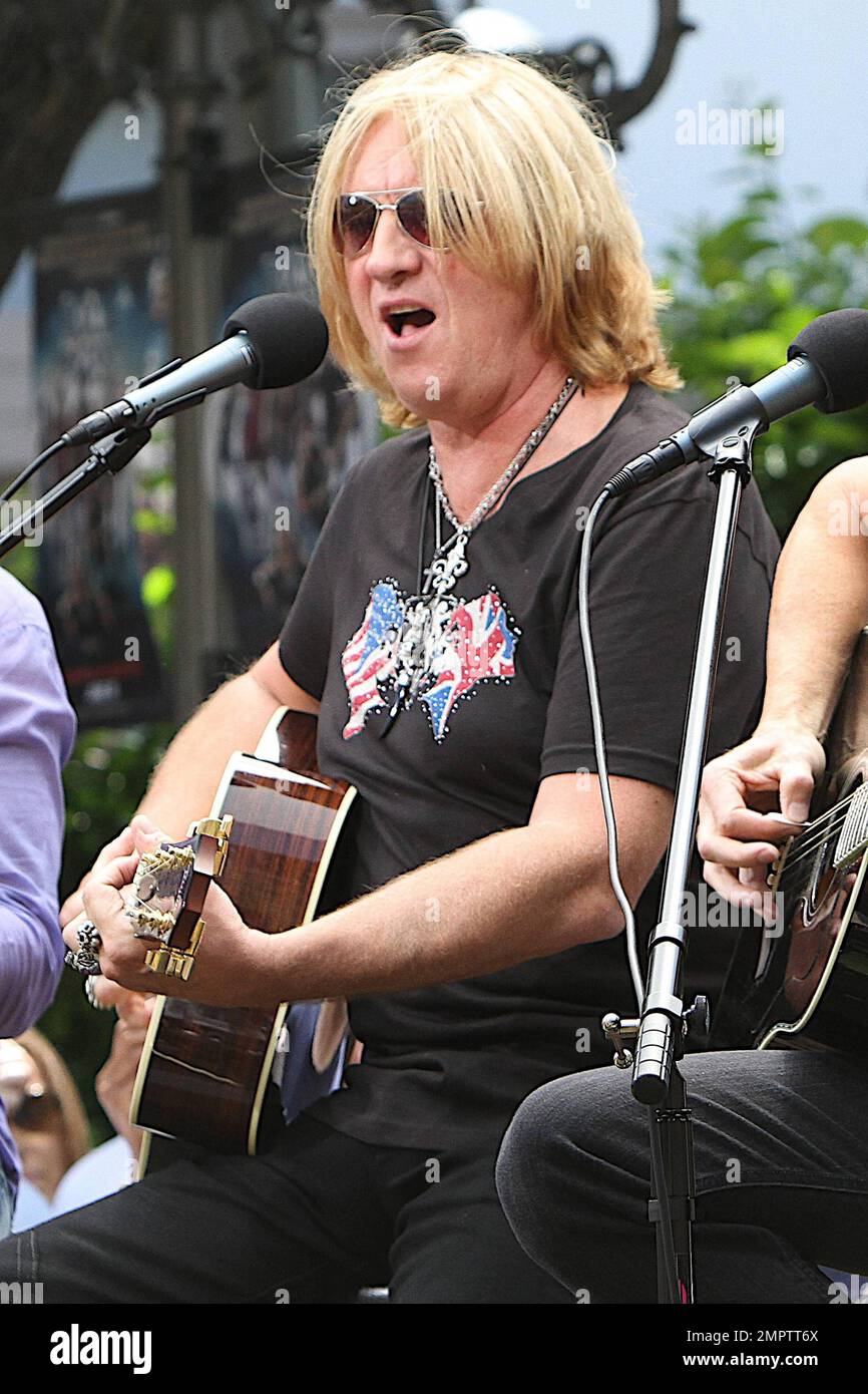 Def leppard set hi-res stock photography and images - Alamy