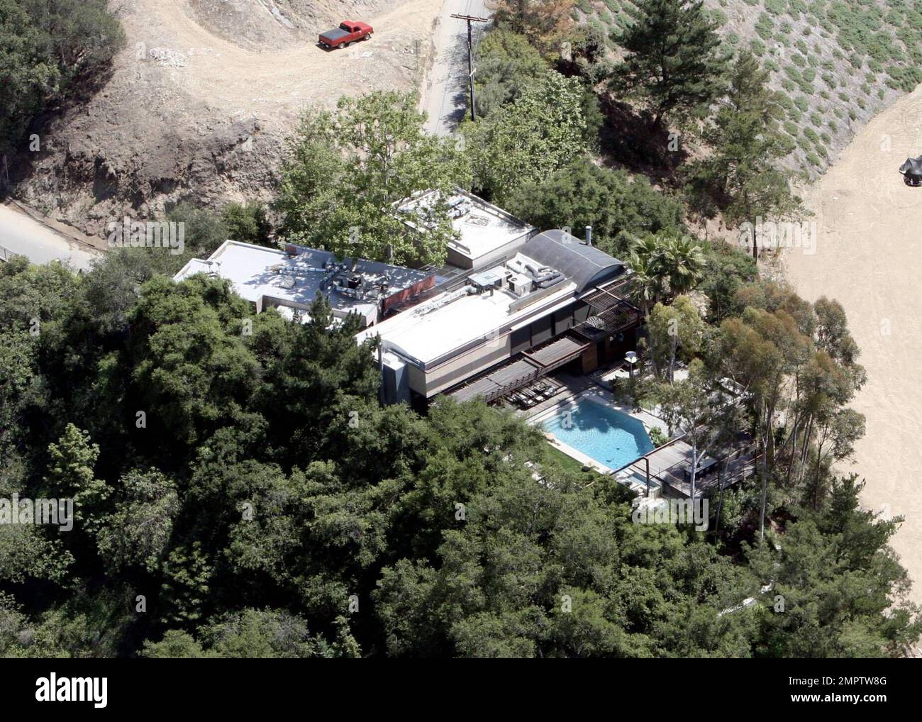 Exclusive!! Demi Moore and Ashton Kutcher's Beverly Hills, Ca. home. 4 ...