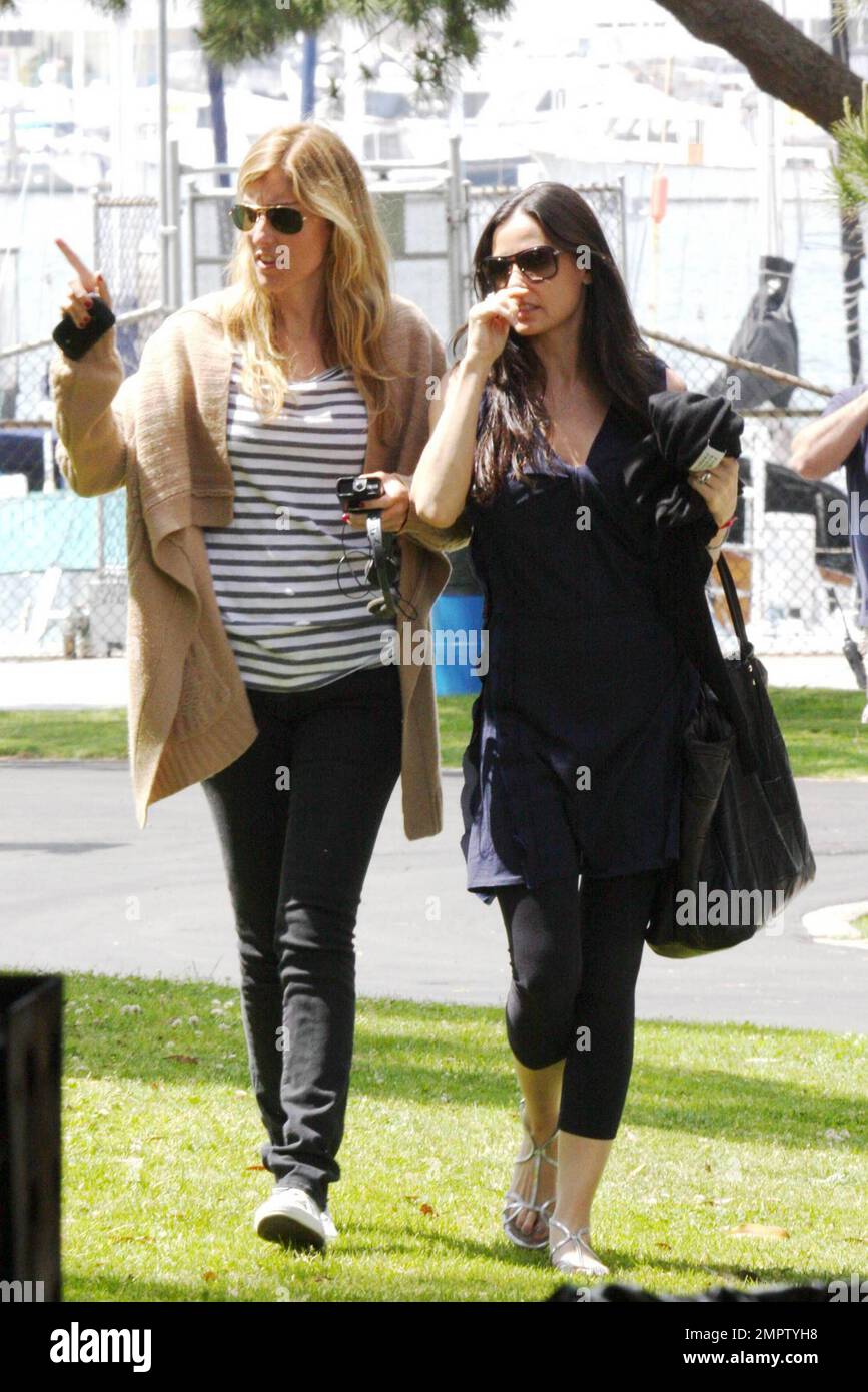Demi Moore pays a visit to the "Friends with Benefits" set to pick up ...