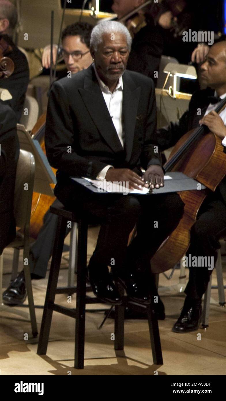 Morgan Freeman, Ed Harris and Robert Deniro take the stage with the ...