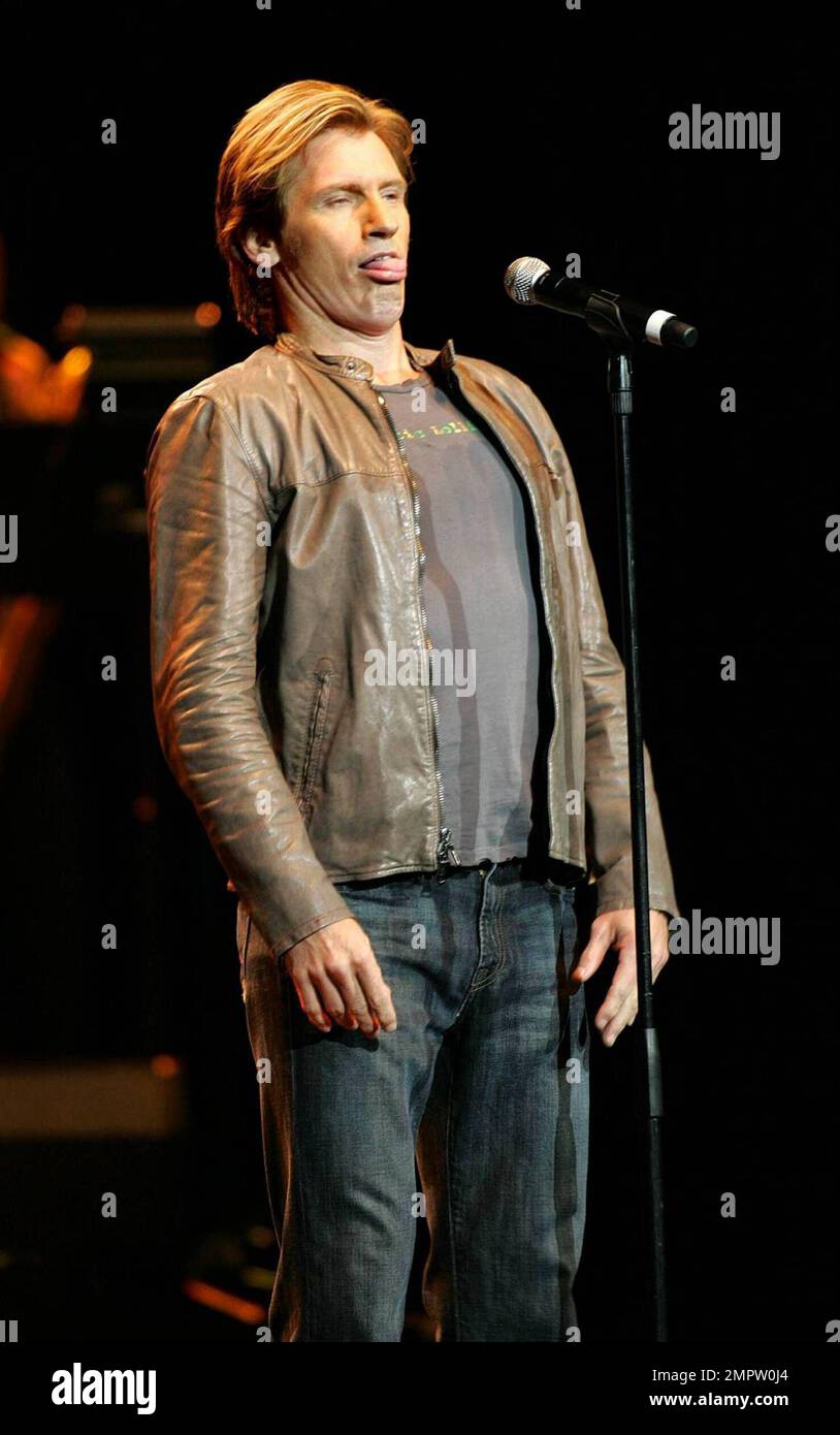 Grey t sirt hi-res stock photography and images - Alamy