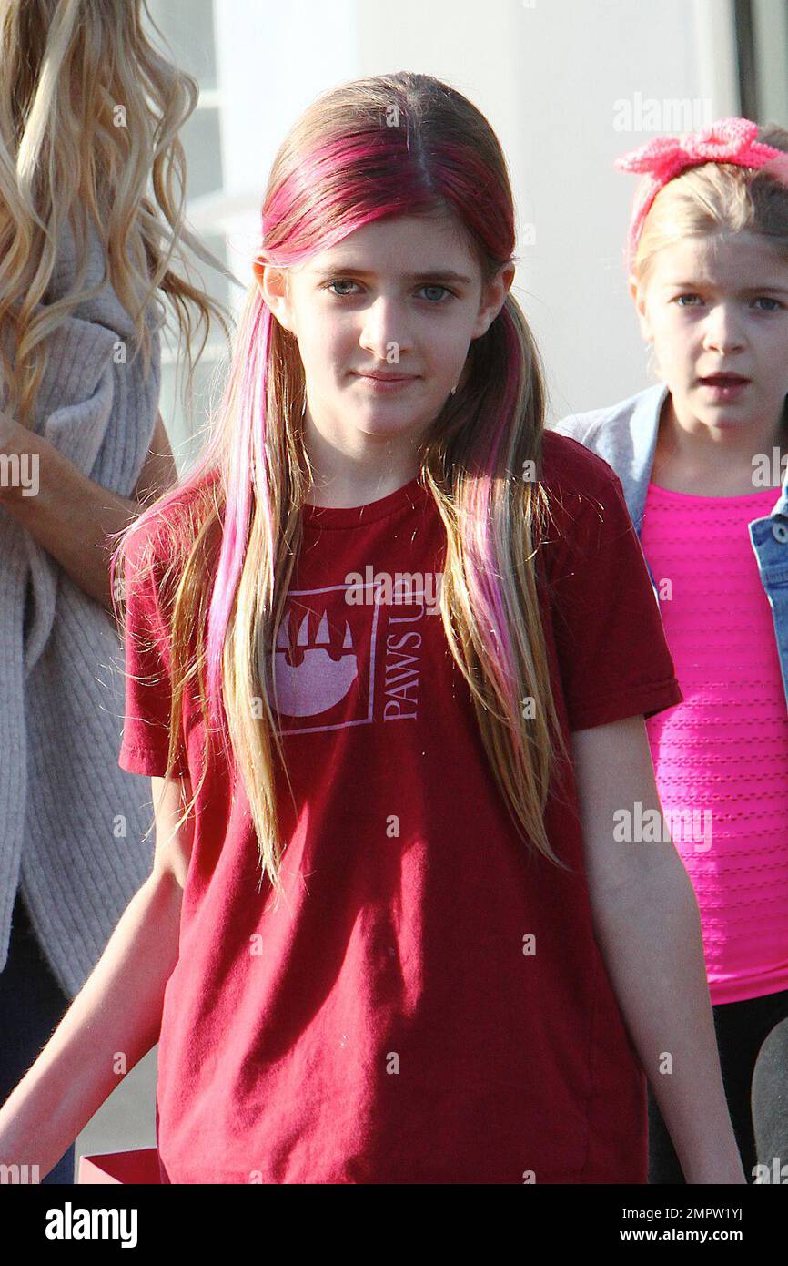 Denise Richards takes dughters to Fred Segal. Sam had pink highlights ...
