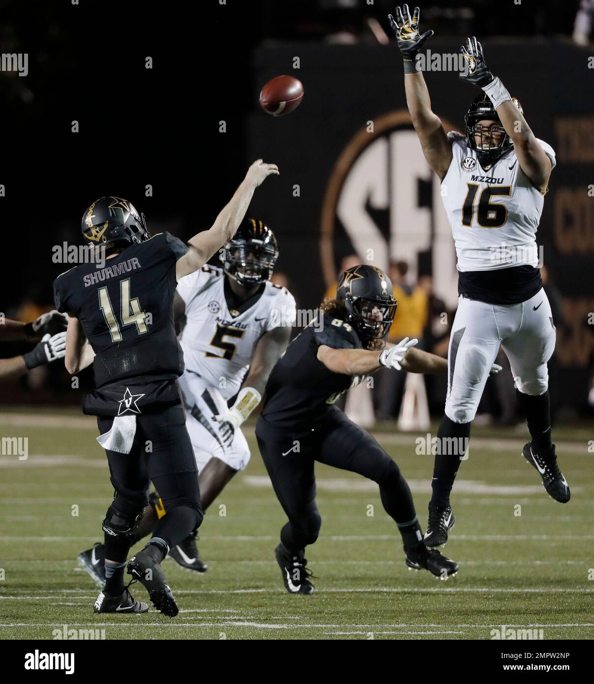 Missouri defensive lineman Marcell Frazier (16) pressures Vanderbilt ...