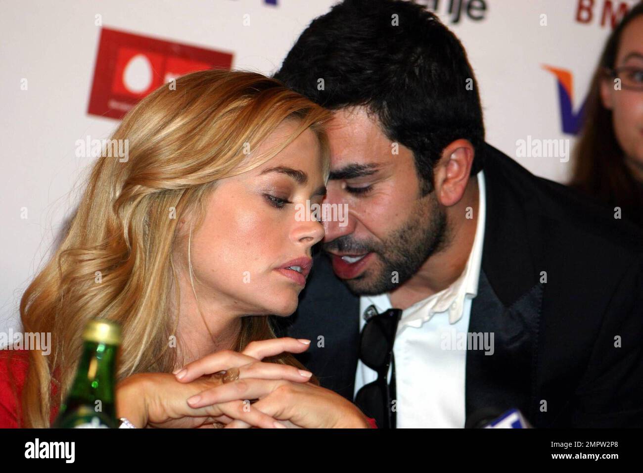 Actress denise richards attends hi-res stock photography and images - Alamy