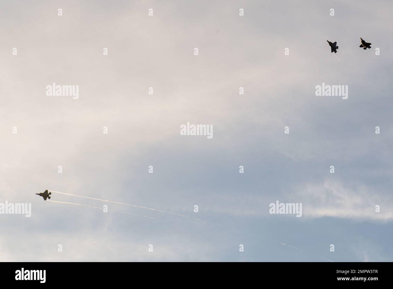 An F-16 Fighting Falcon breaks away from its formation to land during ...