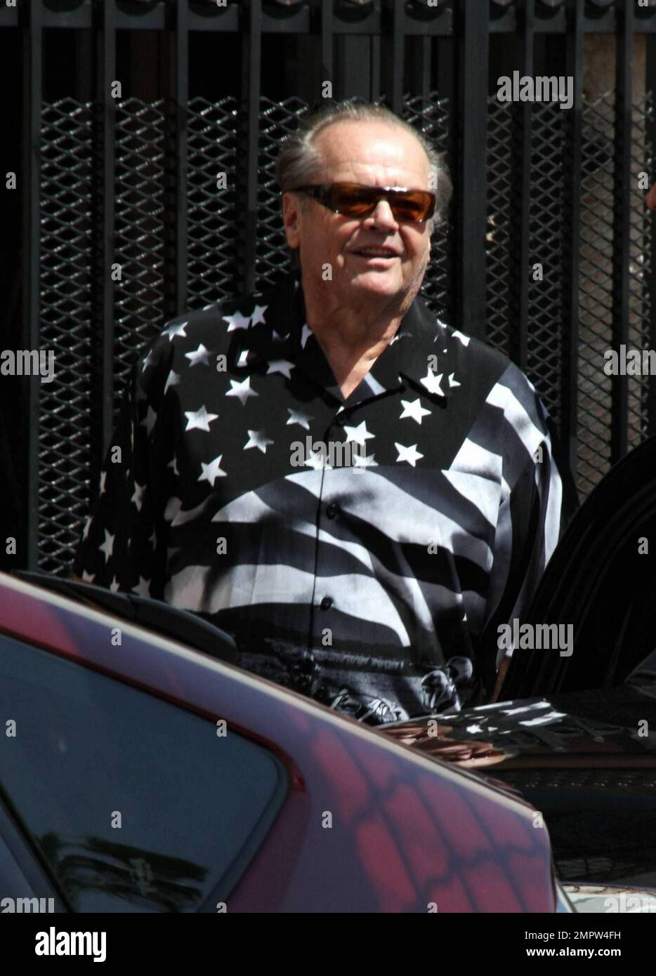 "Easy Rider" and "Blue Velvet" star Dennis Hopper looks frail as he ...