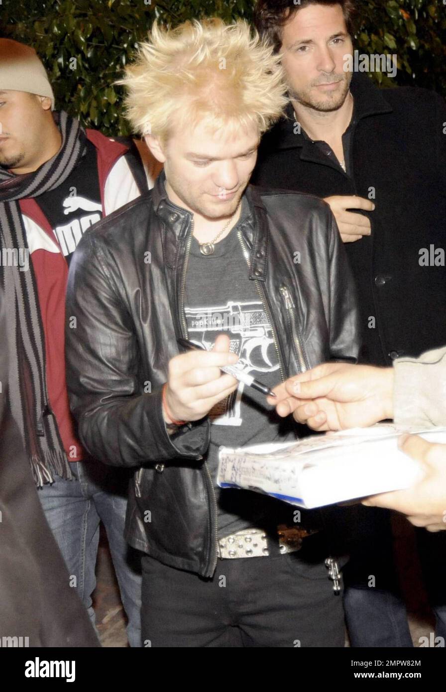 Currently in the midst of a divorce with singer Avril Lavigne, Deryck ...