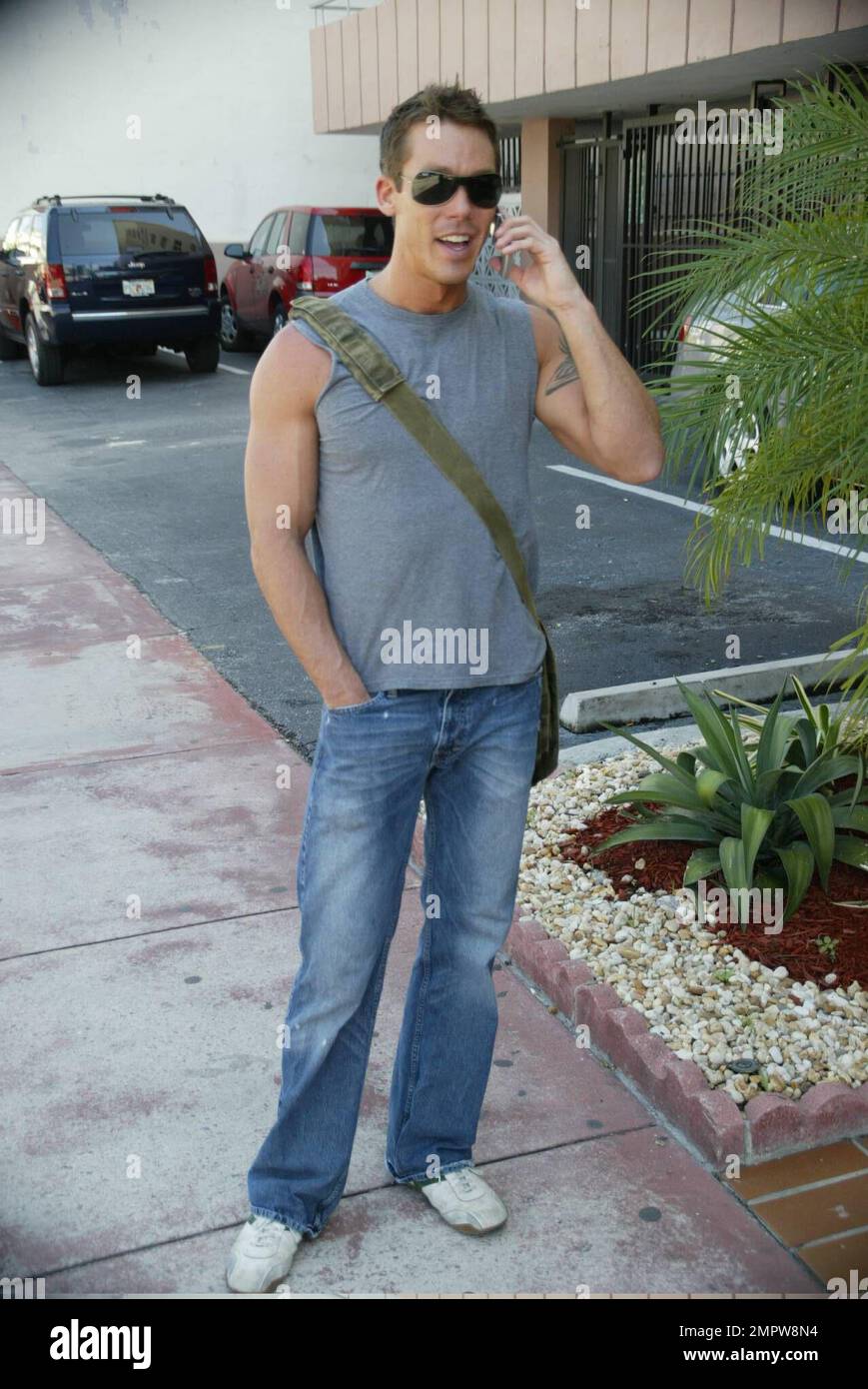 Exclusive!! HGTV Design Star winner David Bromstad walks on Ocean Drive ...