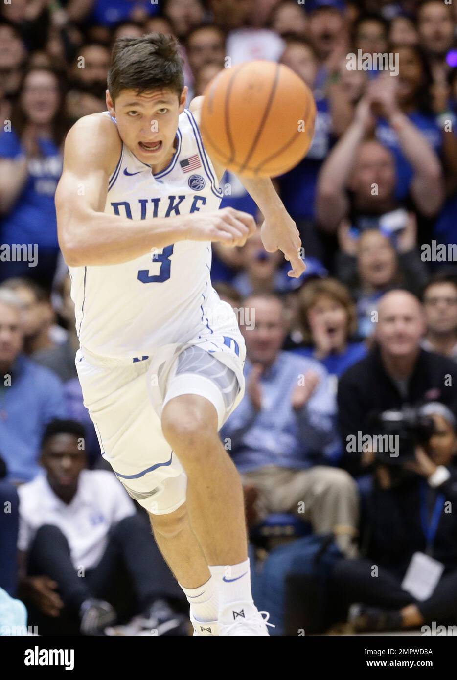 Duke's Grayson Allen (3) dribbles the ball against Southern during the ...