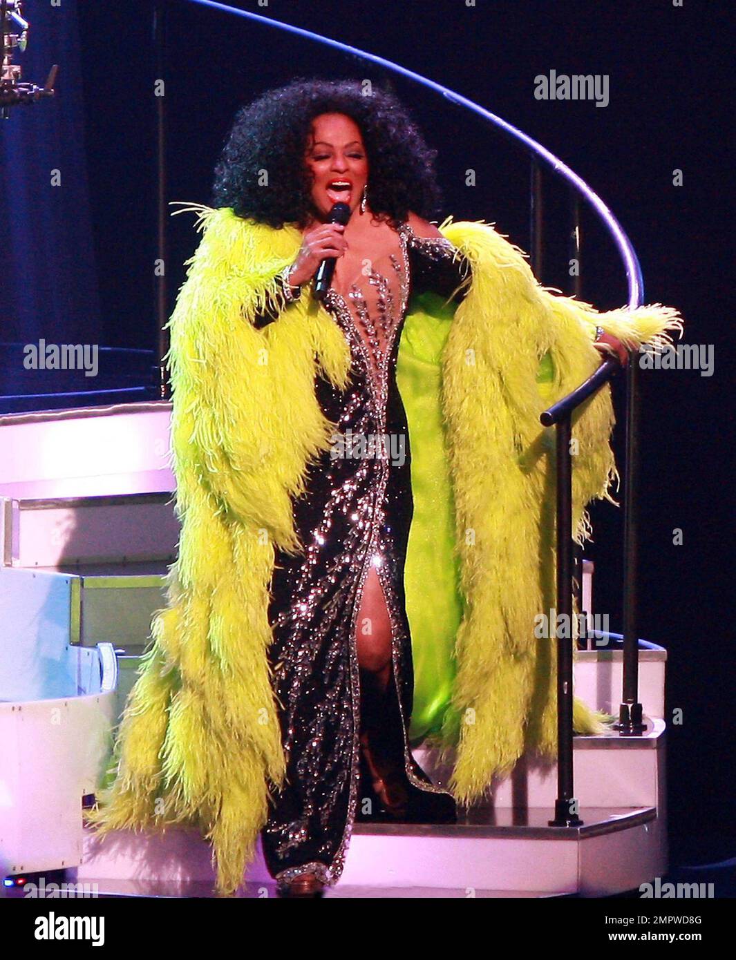 Motown legend, Diana Ross, performs to a packed house at the Nokia ...