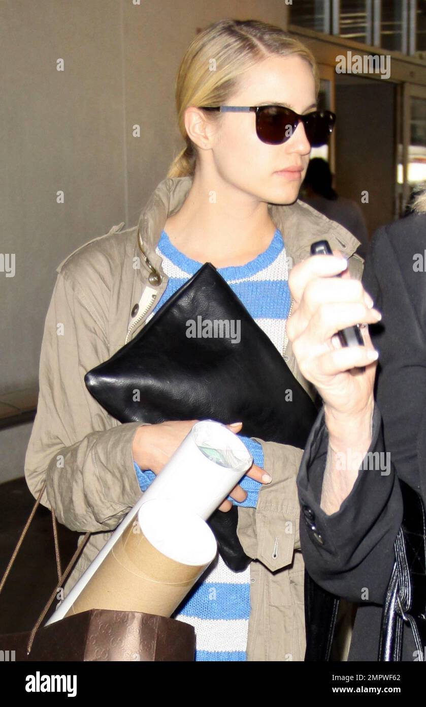 EXCLUSIVE!! "Glee" star Dianna Agron carries a Gucci shopping bag as ...