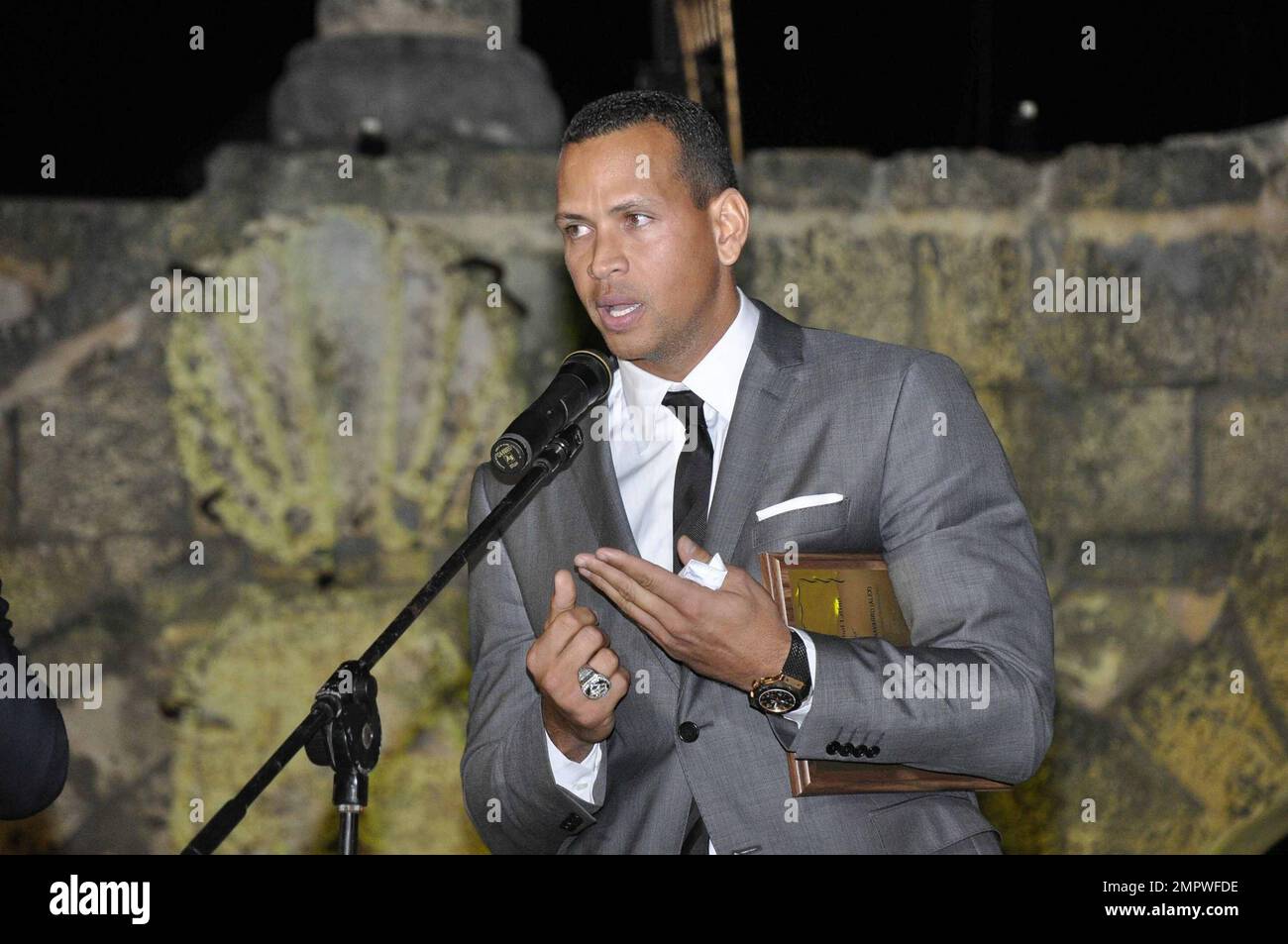 EXCLUSIVE!! Actress Cameron Diaz joins boyfriend, third baseman for the ...