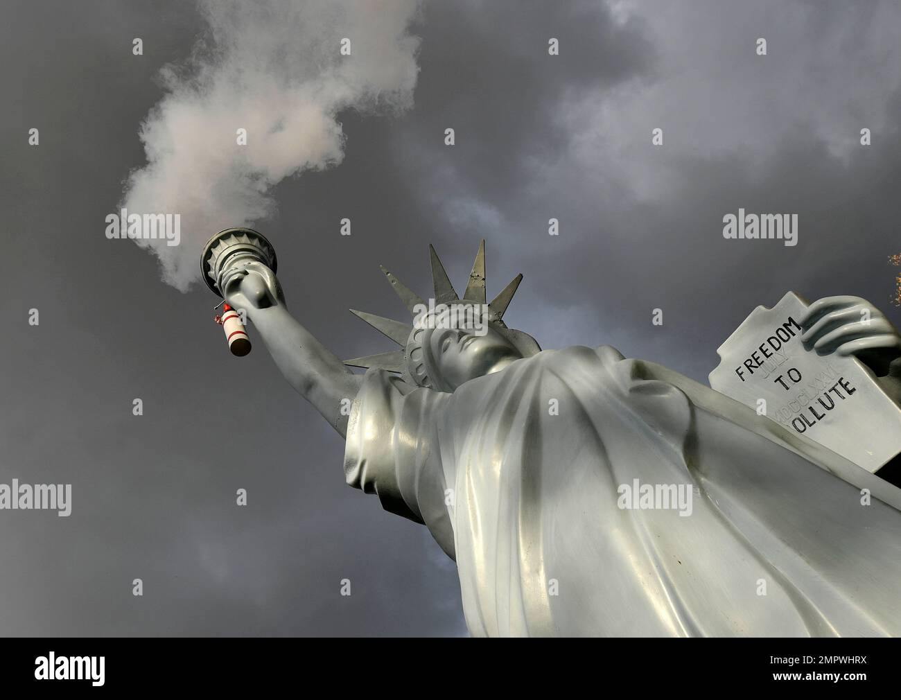 A replica of the Statue of Liberty by Danish artist Jens Galschiot ...