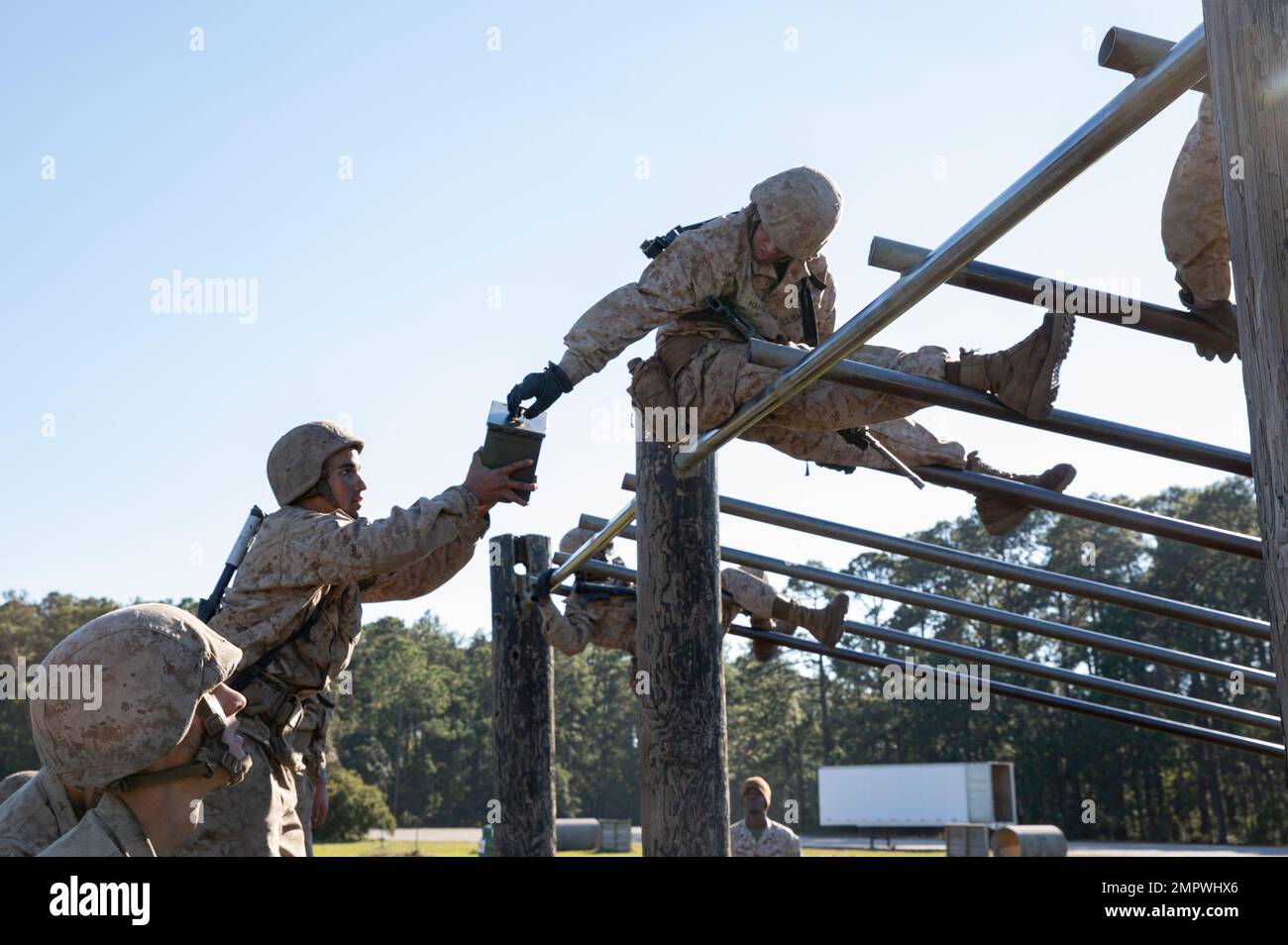 Recruits with Delta Company, 1st Recruit Training Battalion, do the ...