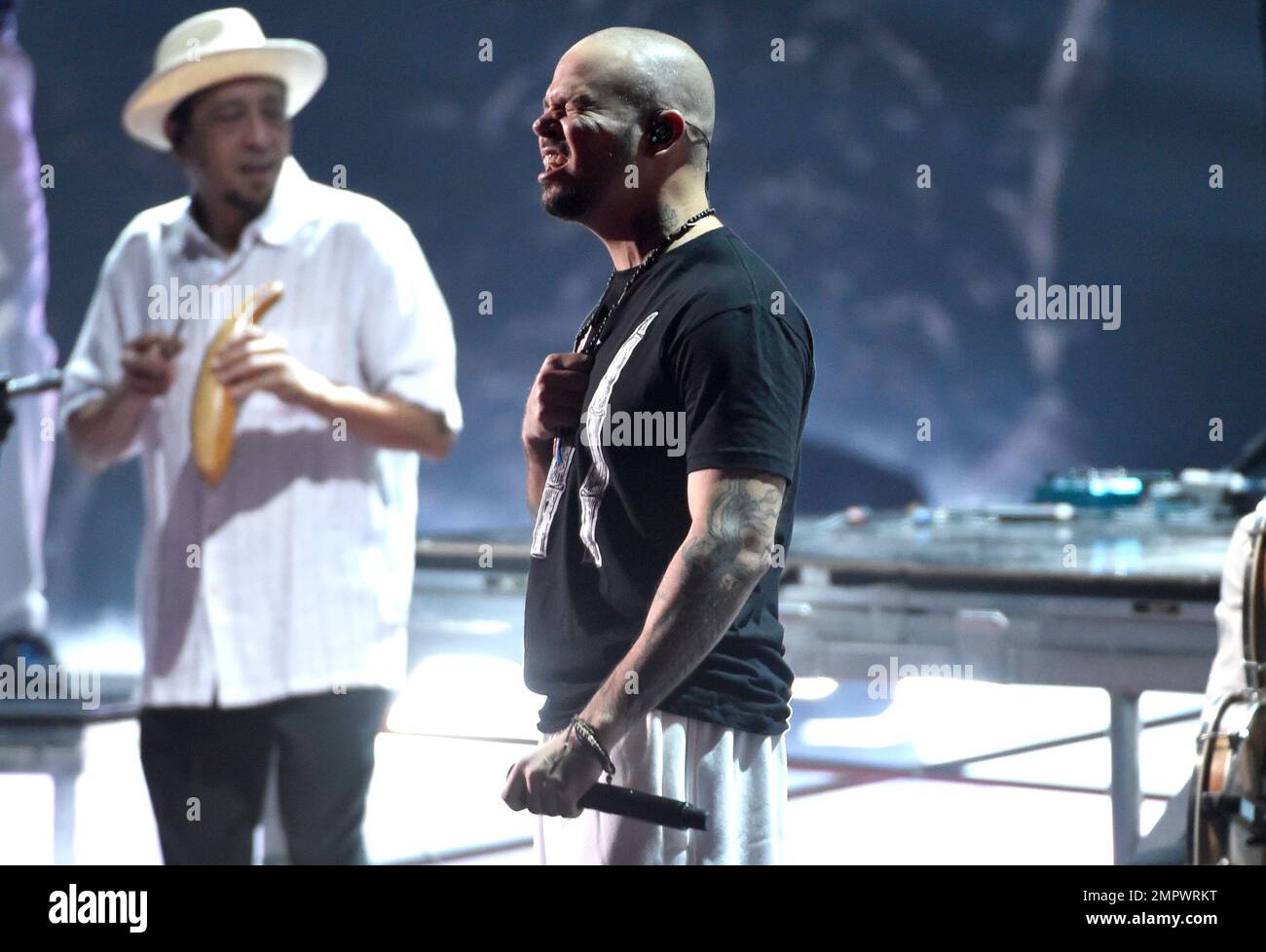Residente performs "Hijos del Canaveral"at the 18th annual Latin Grammy ...