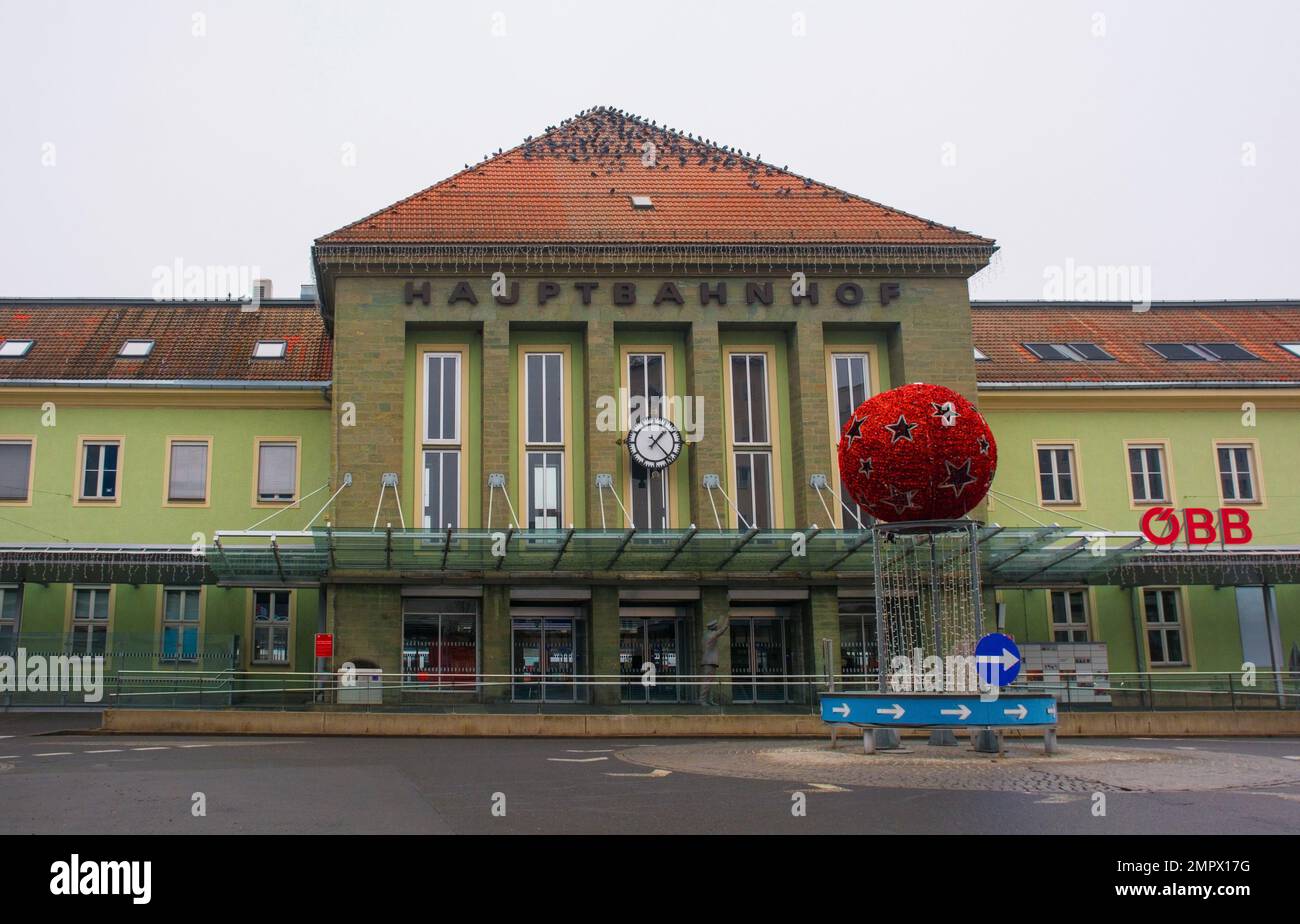 Villach train station hauptbahnhof hi-res stock photography and images ...