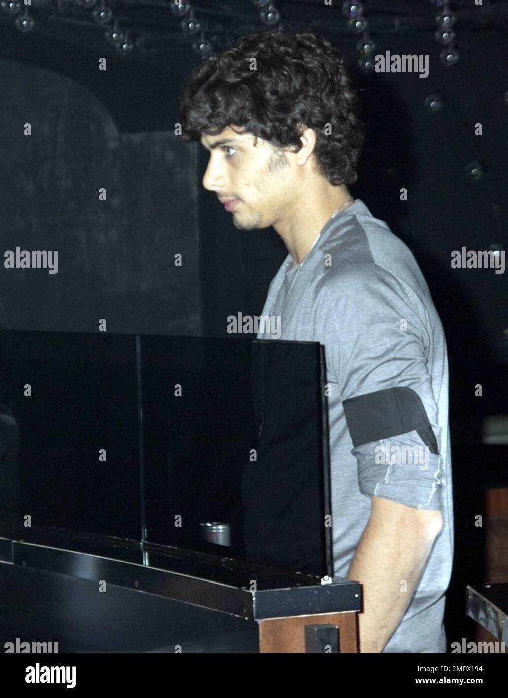 Madonna's boyfriend and up-and-coming DJ, Jesus Luz spins at Dusk ...