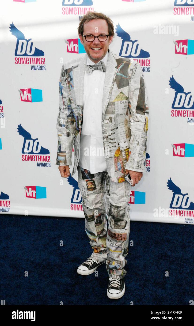 Tom Calderone arrives at Hollywood Palladium for the 2010 VH1 Do ...