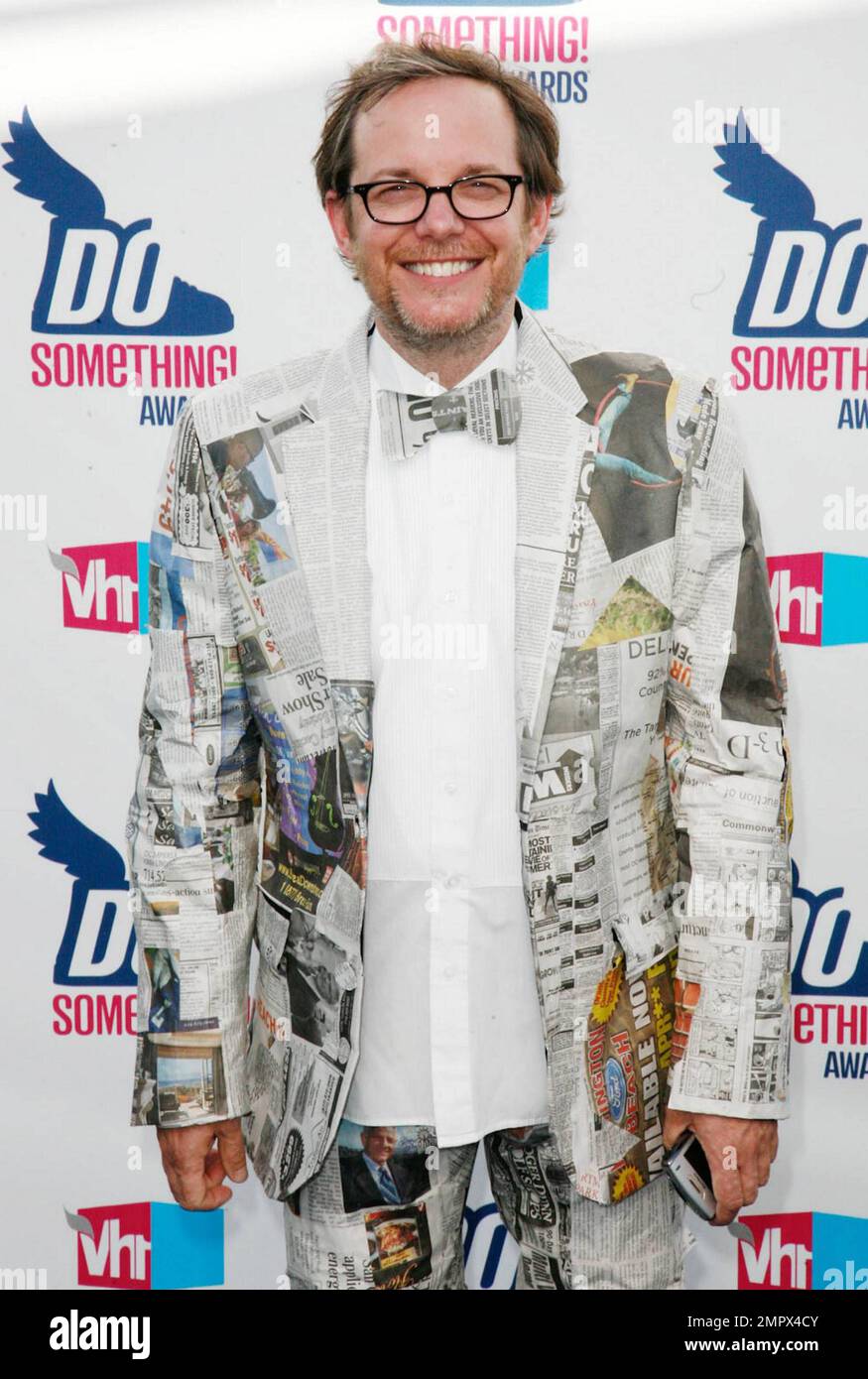 Tom Calderone arrives at Hollywood Palladium for the 2010 VH1 Do ...