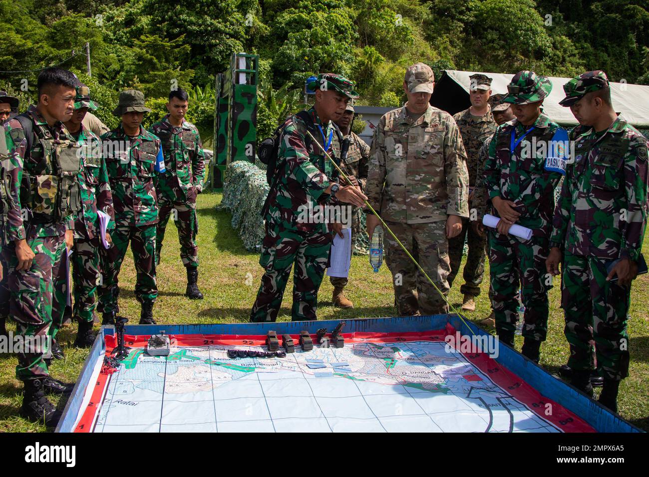 U.S. Reconnaissance Marines with Marine Rotational Force-Southeast Asia ...