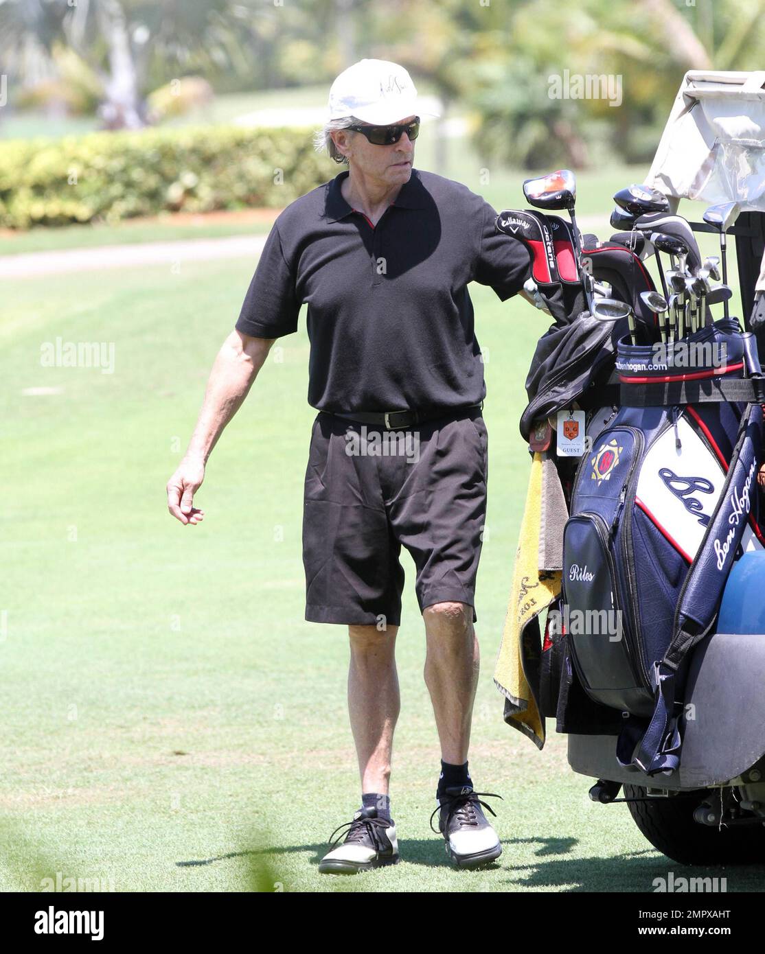 Huffing and puffing hi-res stock photography and images - Alamy