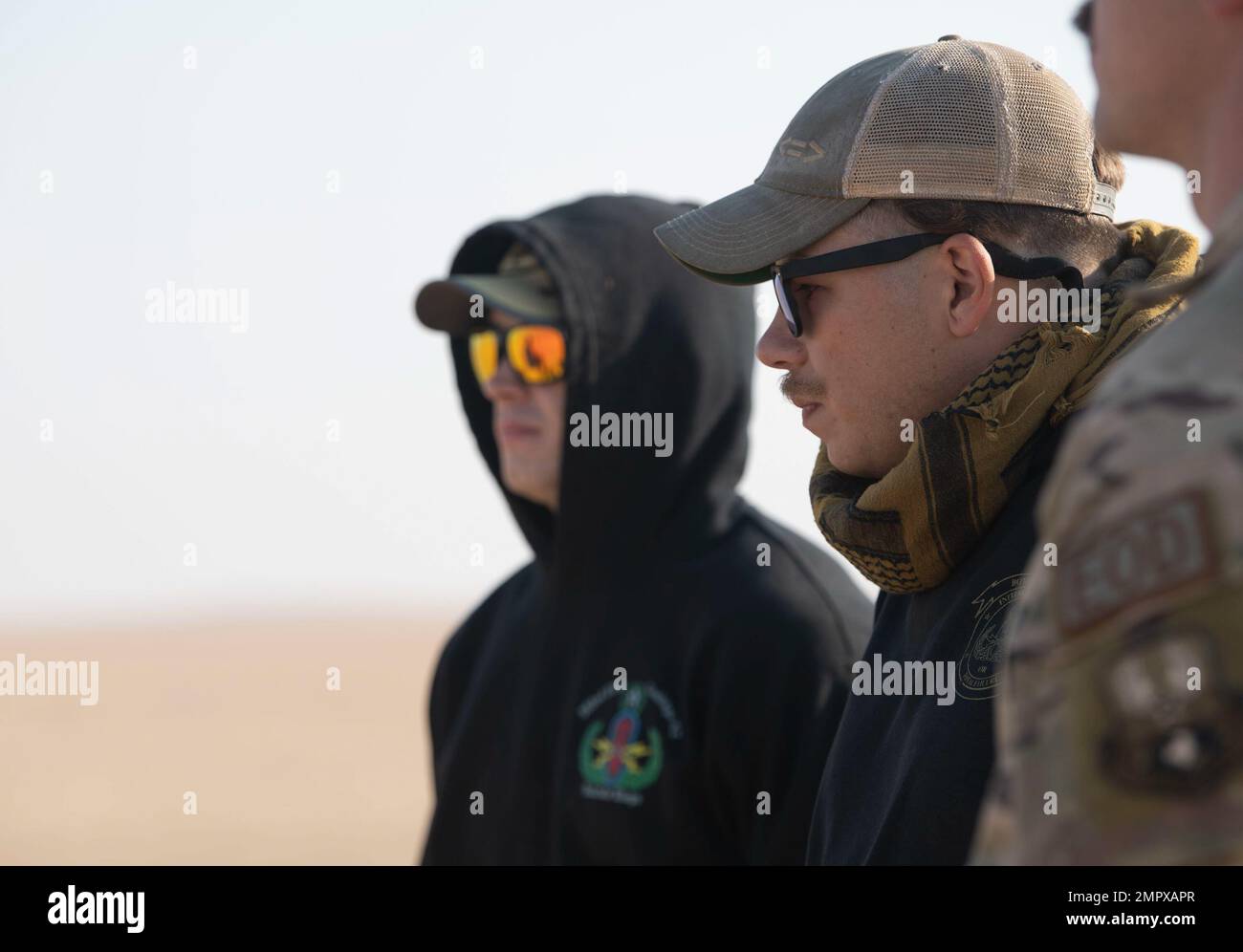 Kuwaiti army explosive ordnance disposal hi-res stock photography and ...