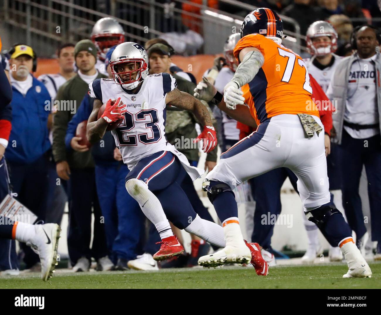 New England Patriots strong safety Patrick Chung (23) runs an ...