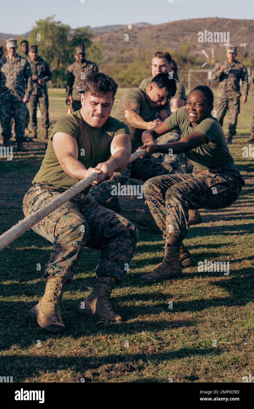 U.S. Marines with 1st Supply Battalion, 1st Marine Logistics Group ...