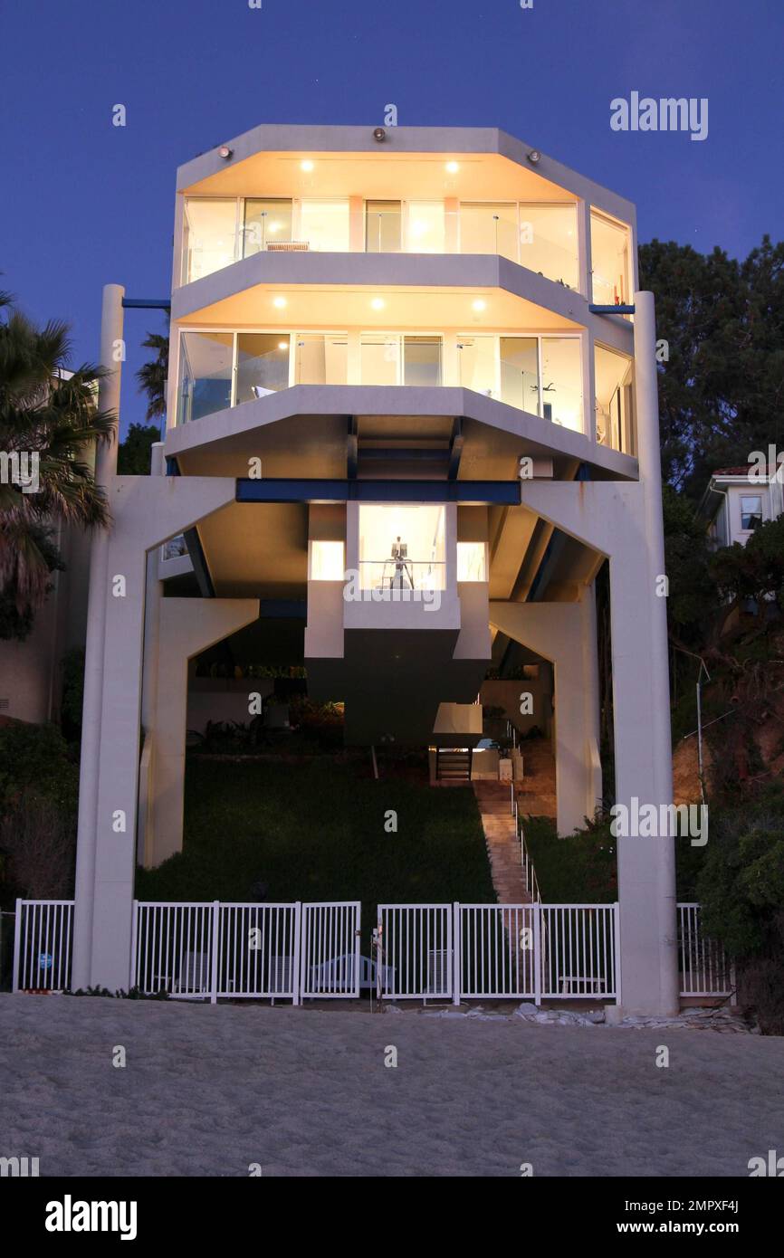 Cosmetic dermatologist to the stars, Dr. Arnold Klein (Michael Jackson ...