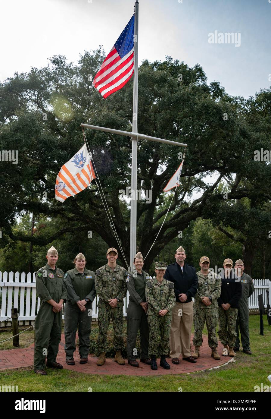 NMOTC Pensacola Medical Service Corps pose for a holiday photo. Navy ...