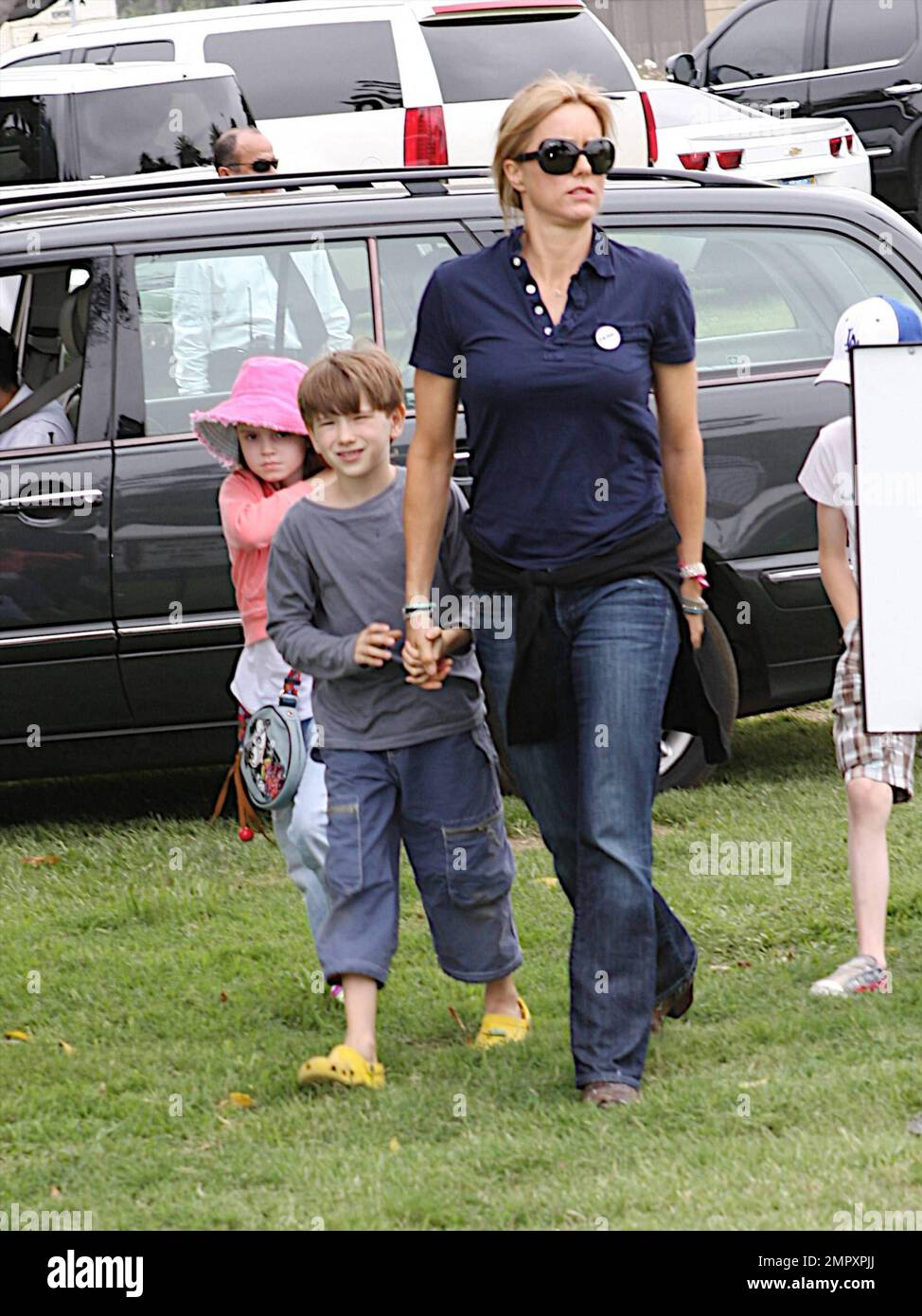 Actress TŽa Leoni with son Kyd at Wadsworth Great Lawn for the Disney ...