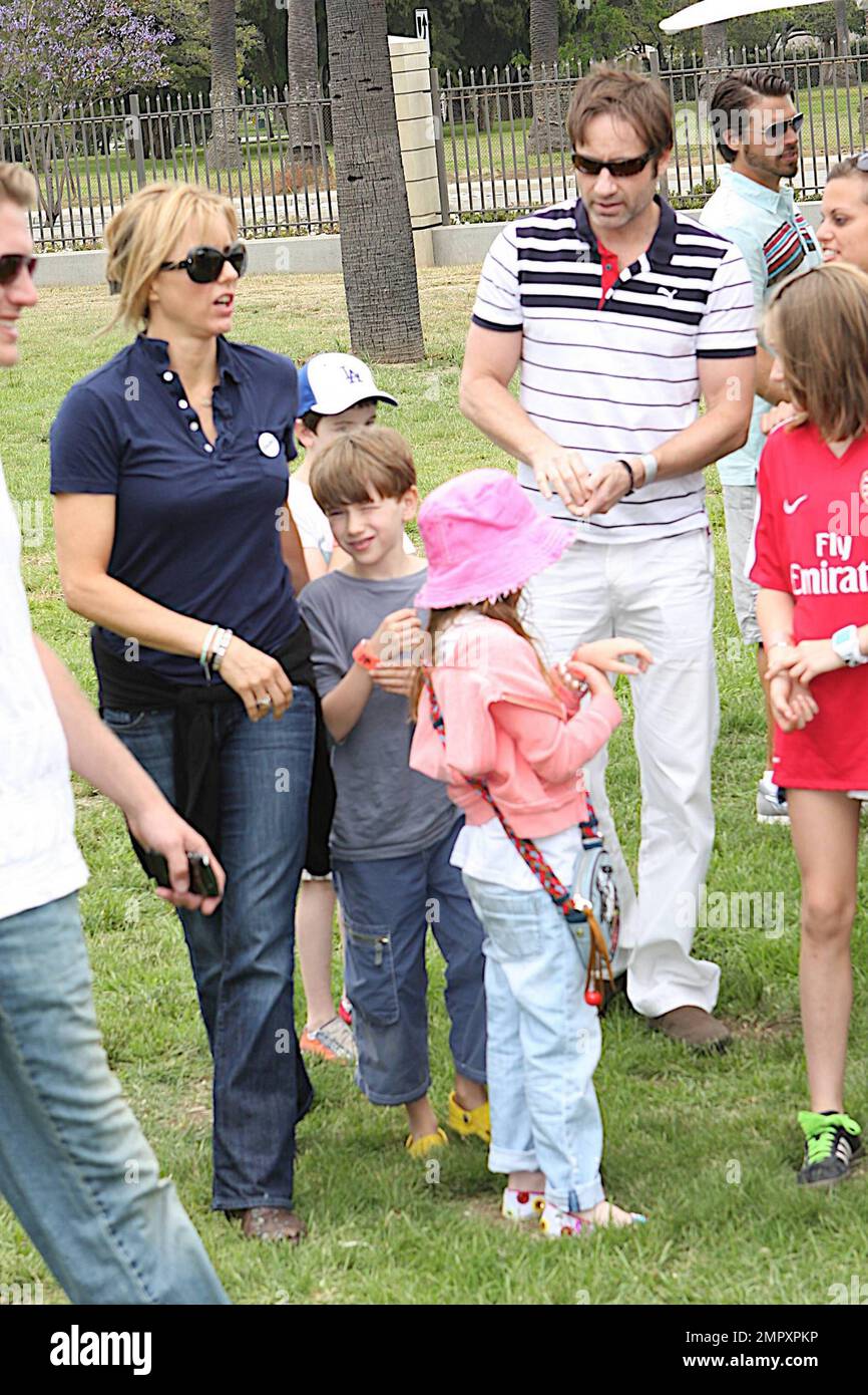 Actor couple David Duchovny and TŽa Leoni bring their kids, daughter ...