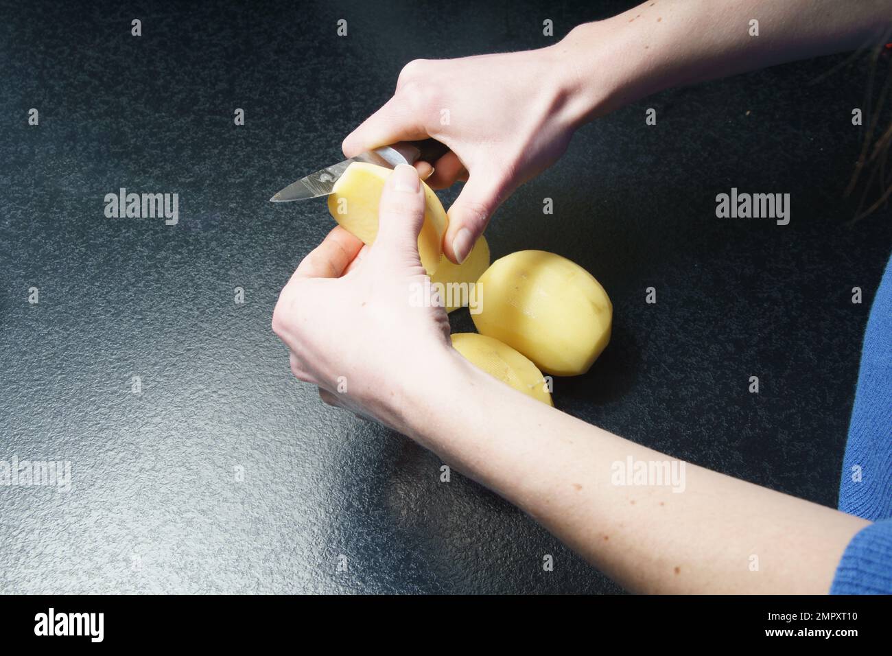 Potato peel and kids hi-res stock photography and images - Alamy