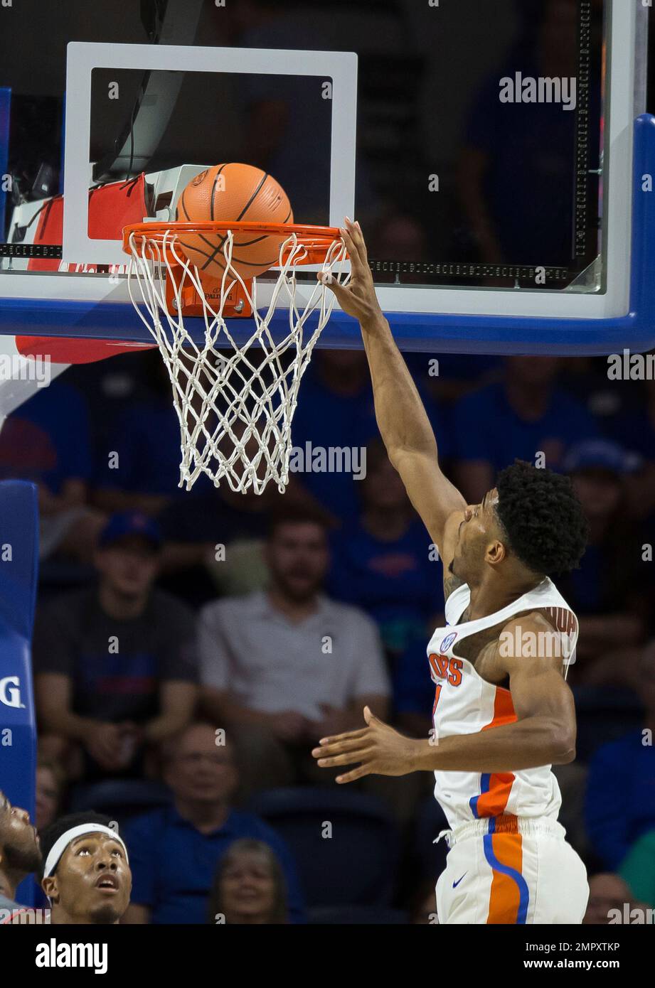 Florida guard Jalen Hudson (3) dunks the ball during the first half of ...