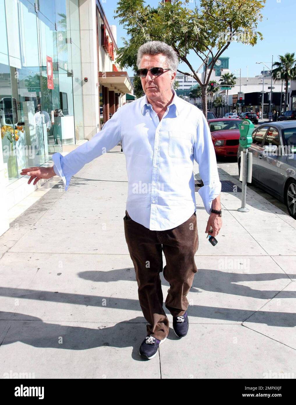 Dustin Hoffman and his daughter strolled along Beverly Blvd. in Beverly ...