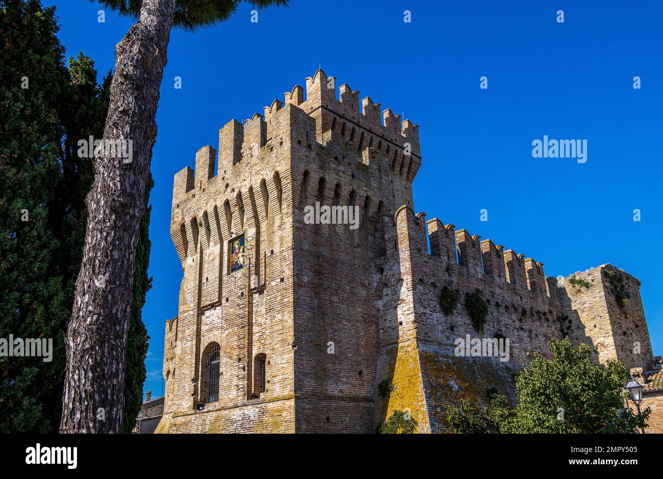 Italy Marche Offagna the fortress - Towers Stock Photo - Alamy