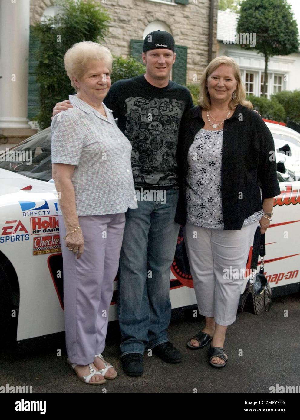 Dale Earnhardt Jr., along with his mother and grandmother, open the ...