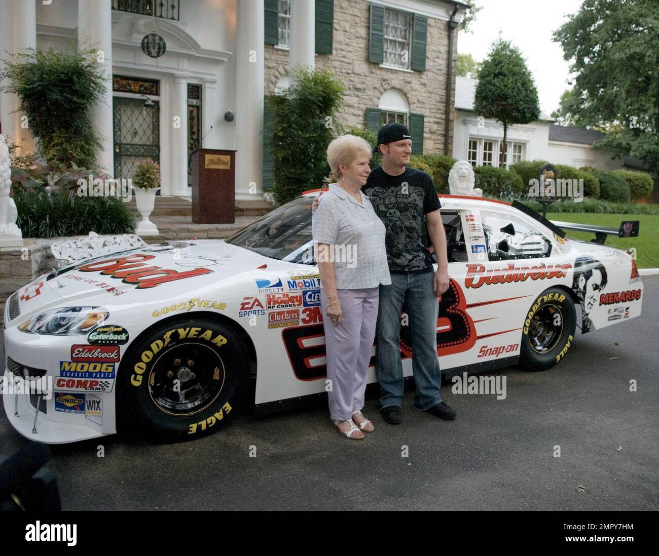 Dale Earnhardt Jr., along with his mother and grandmother, open the ...