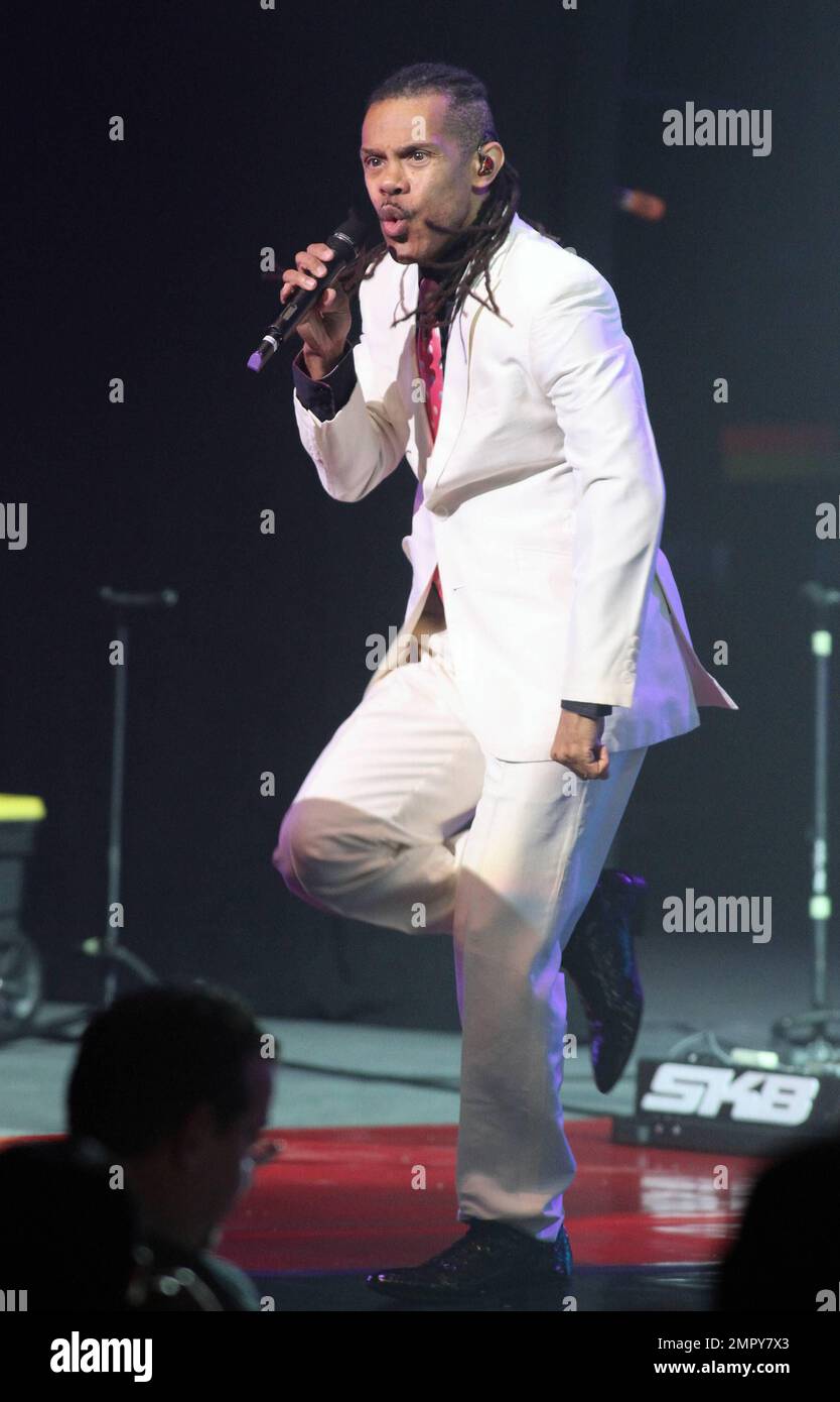 B. David Whitworth of Earth, Wind & Fire performs in concert at the ...