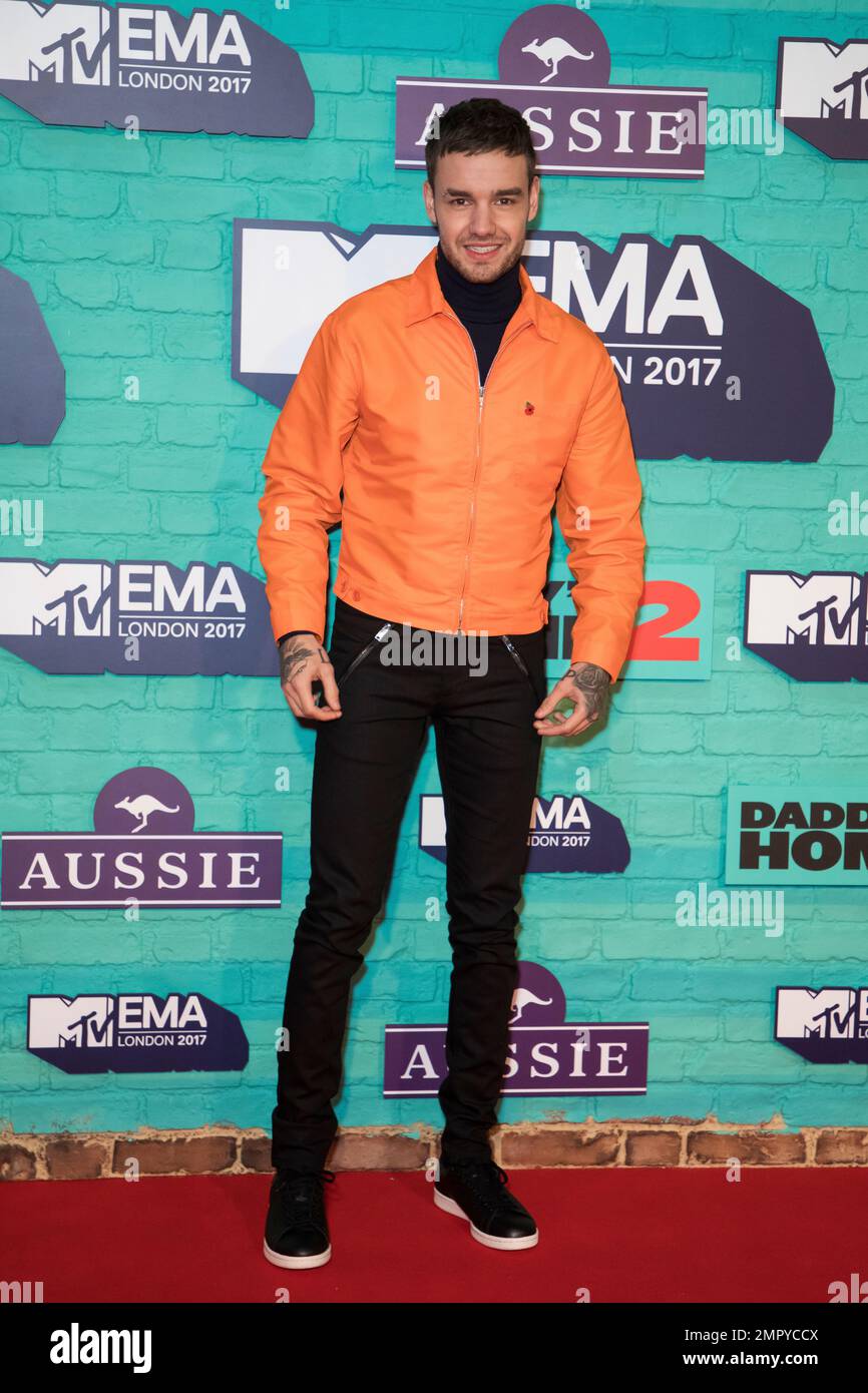 Singer Liam Payne poses for photographers upon arrival at the MTV ...