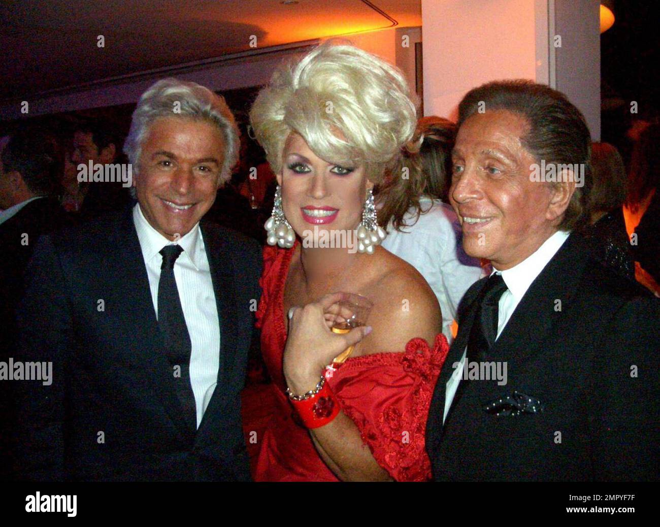 Superstar drag queen, famed "diva" Elaine Lancaster parties in Cannes ...