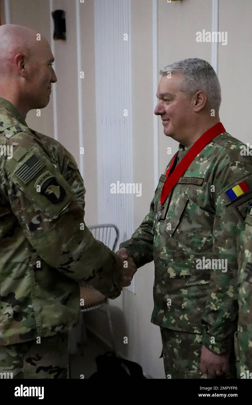 Lt. Col. Bryan Fanning, 1st Battalion, 320th Field Artillery Regiment ...