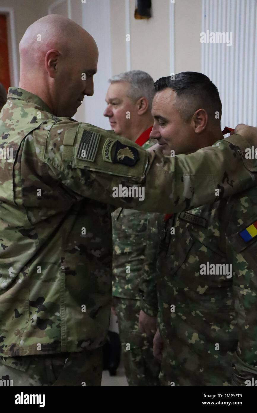 Lt. Col. Bryan Fanning, 1st Battalion, 320th Field Artillery Regiment ...