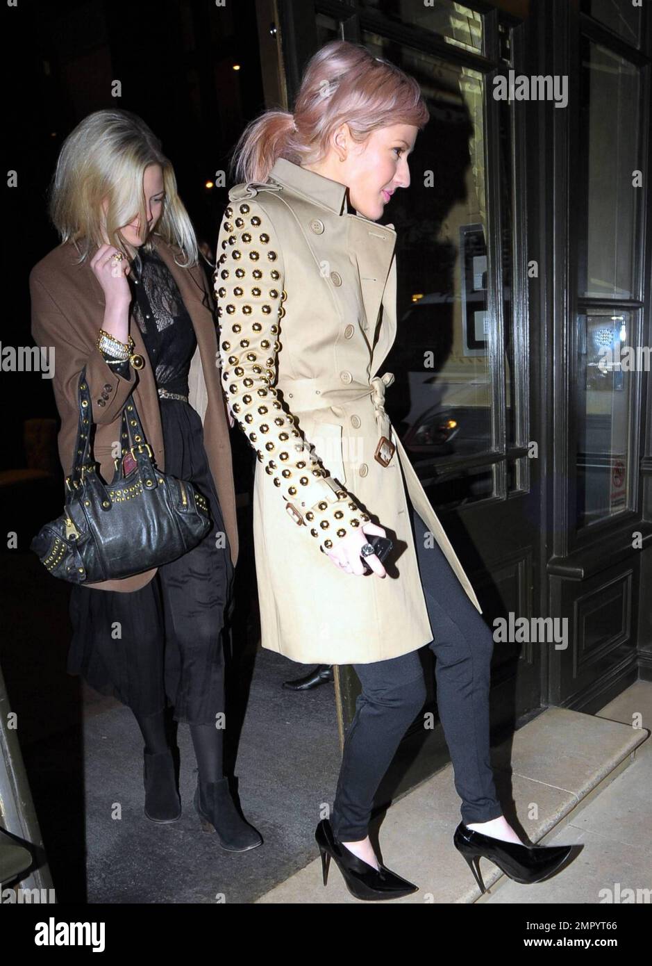 Ellie Goulding Pink Hair