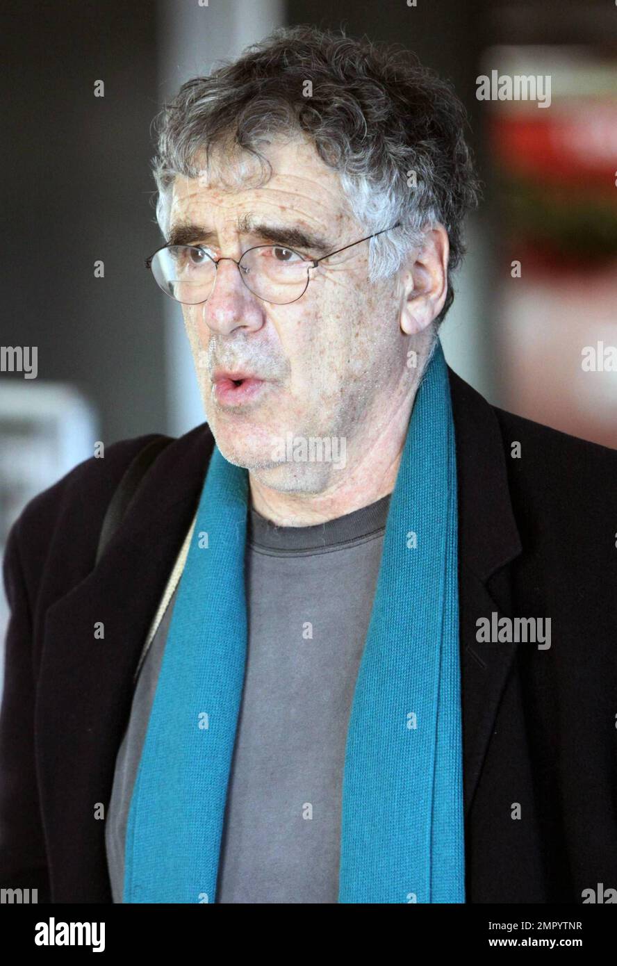 EXCLUSIVE!! Actor Elliott Gould looks tired after his flight while ...